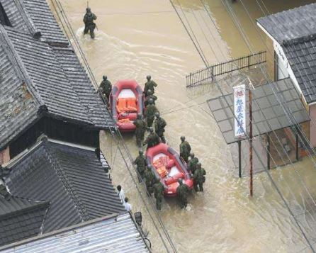 Japan: Heavy rain causes landslides in Tokyo, 19 missing